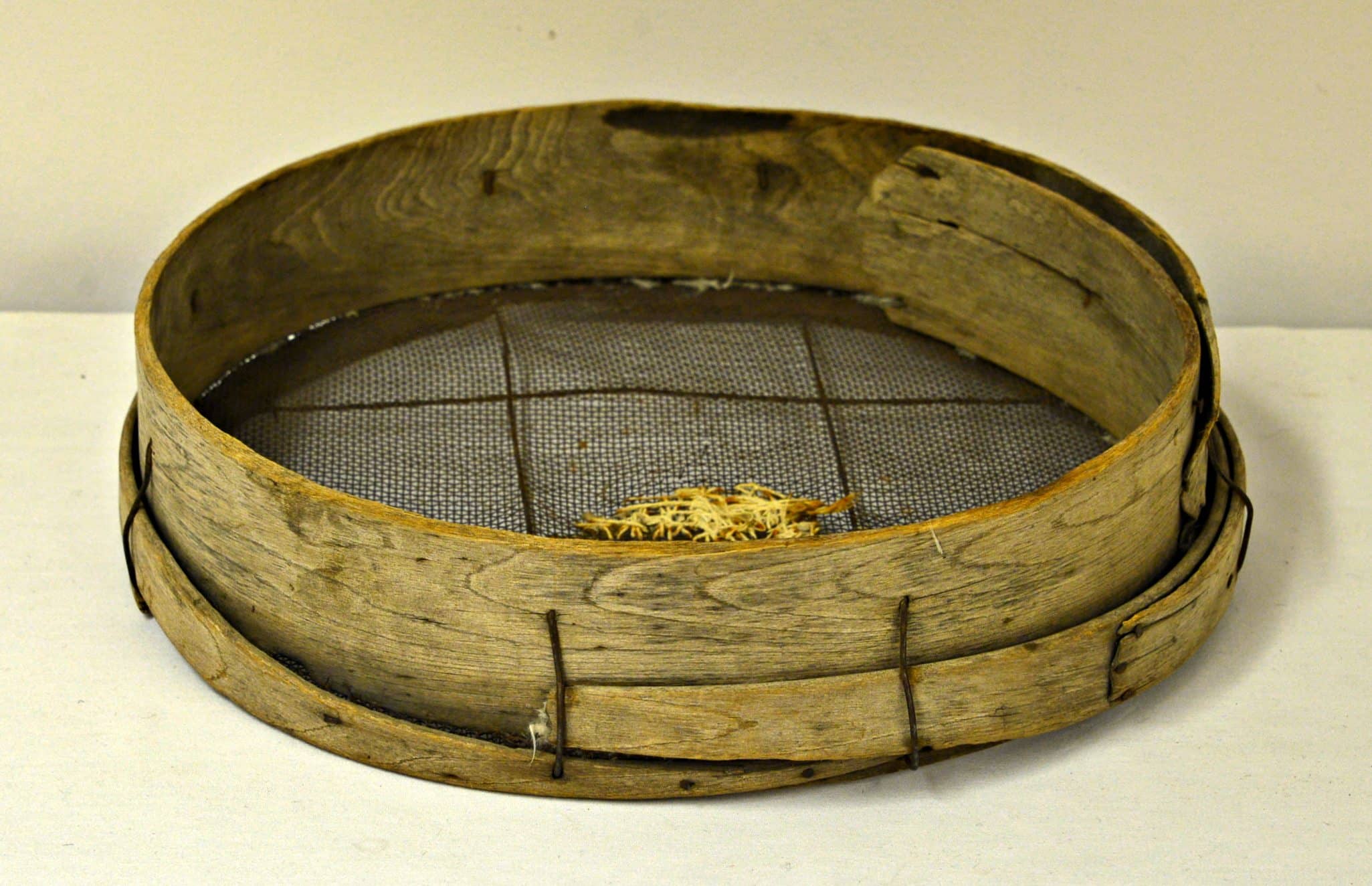 Pioneer Artifacts – Ukrainian Museum of Canada, Alberta Branch